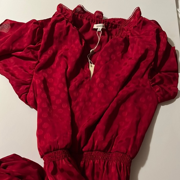 Max Studio | Dresses | Max Studio Wispy Flutter Sleeves Red Dress ...